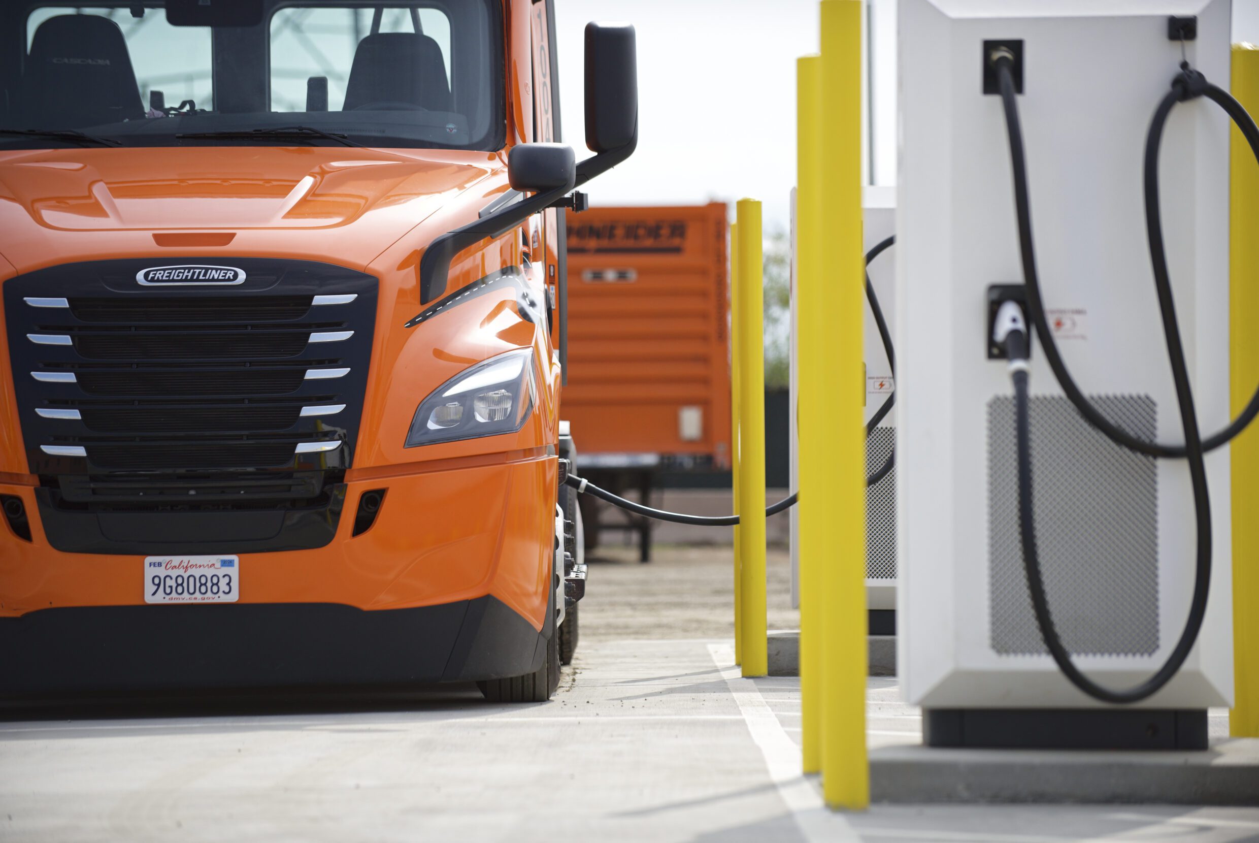 Schneider Hosts Ribbon Cutting for Battery Electric Fleet | JETSI